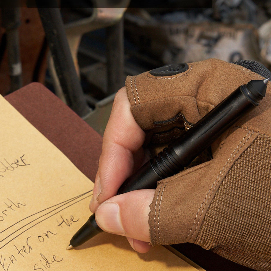 The MTP6: Multi-Tool Tactical Pen with Flashlight | The Atomic Bear